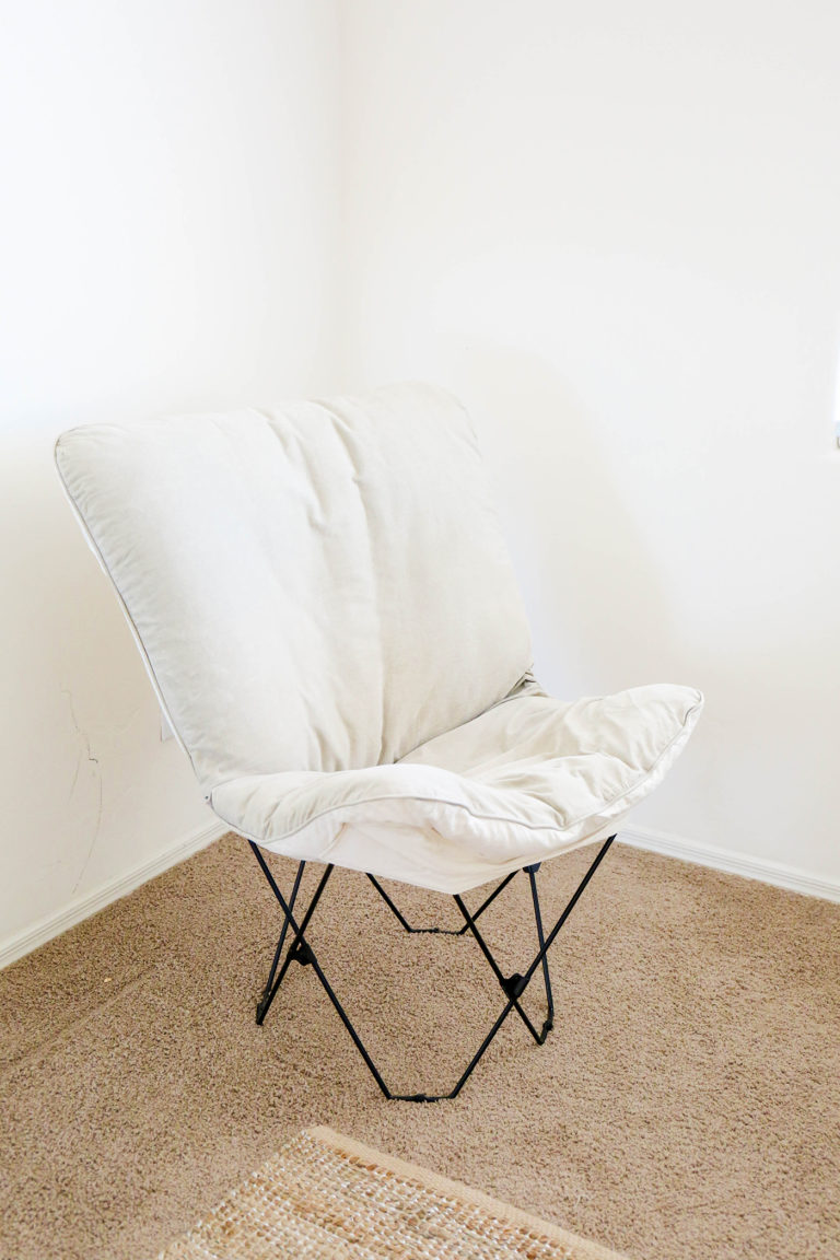 Make This \\ DIY Butterfly Chair Makeover